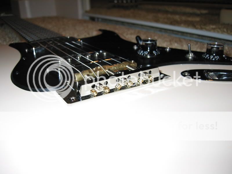 Let's see your Oly white Strats! | Page 2 | The Gear Page